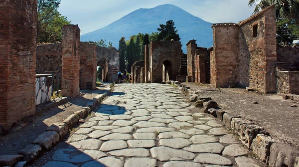Pompei or Pompeii? A Story of Lava, Mispronunciations, and Time Travel